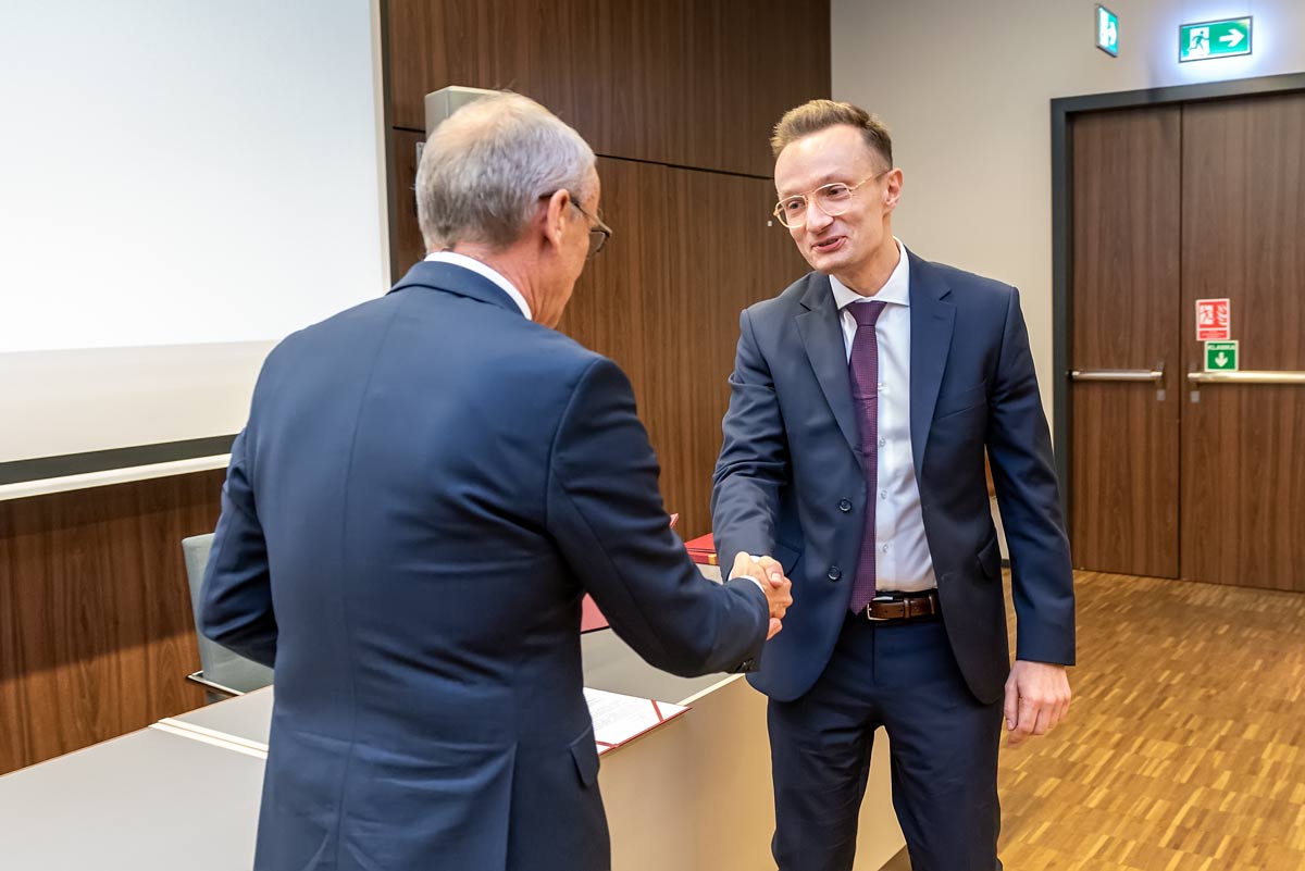 Nowi kierownicy przywitani na Senacie | Uniwersytet Medyczny im ...